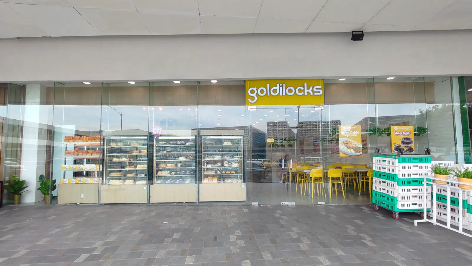 Cake in SM Mall of Asia - NOW INQUIRE: FOODS